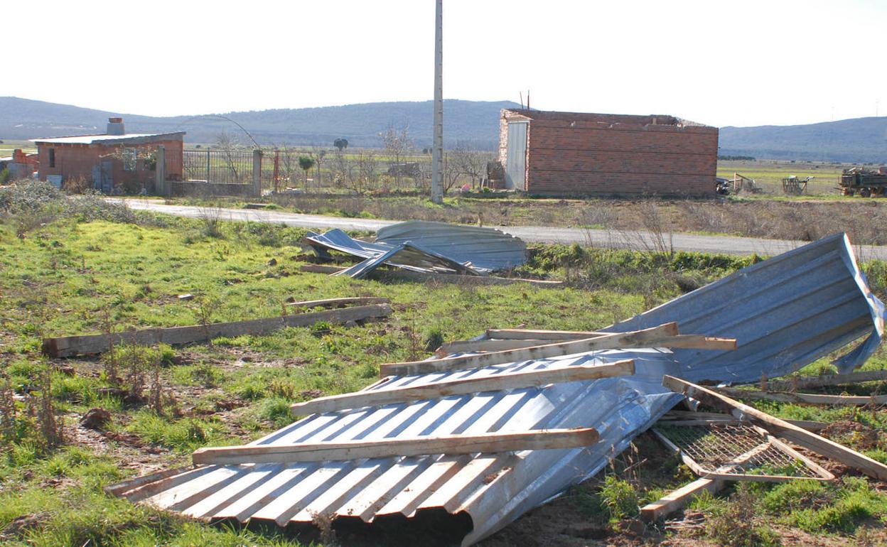 Muere en Ávila al caerle una teja en la cabeza por el viento | El Norte de Castilla